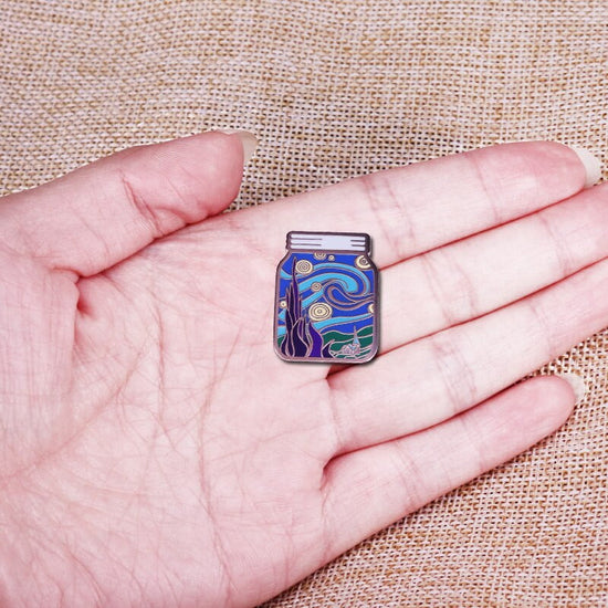 The Starry Night jar enamel pin – Galartsy